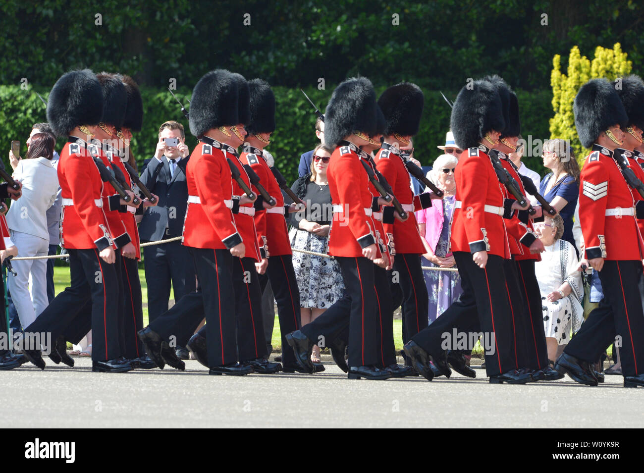 1st regiment royal scots guards hi-res stock photography and images - Alamy