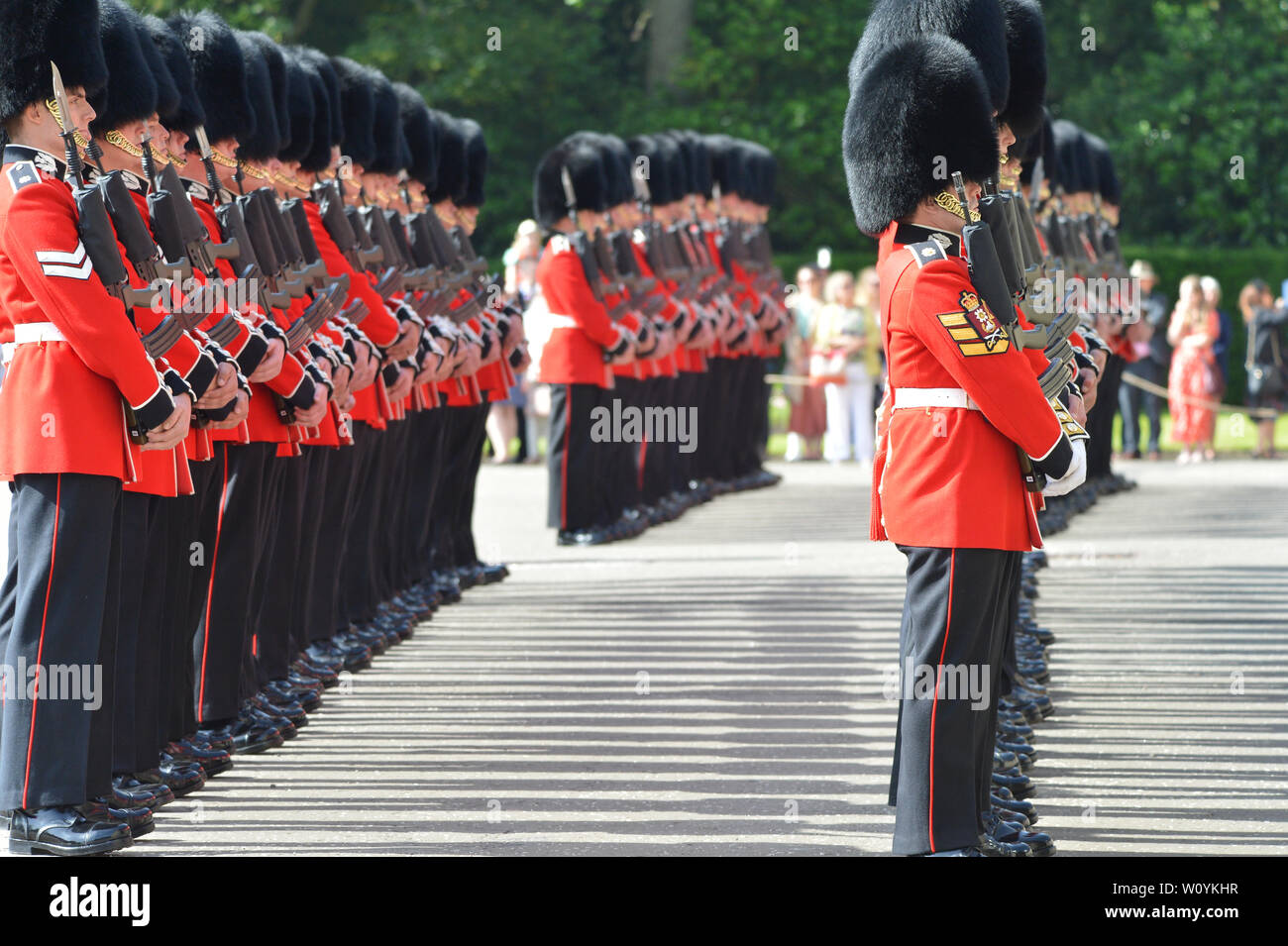 1st regiment royal scots guards hi-res stock photography and images - Alamy