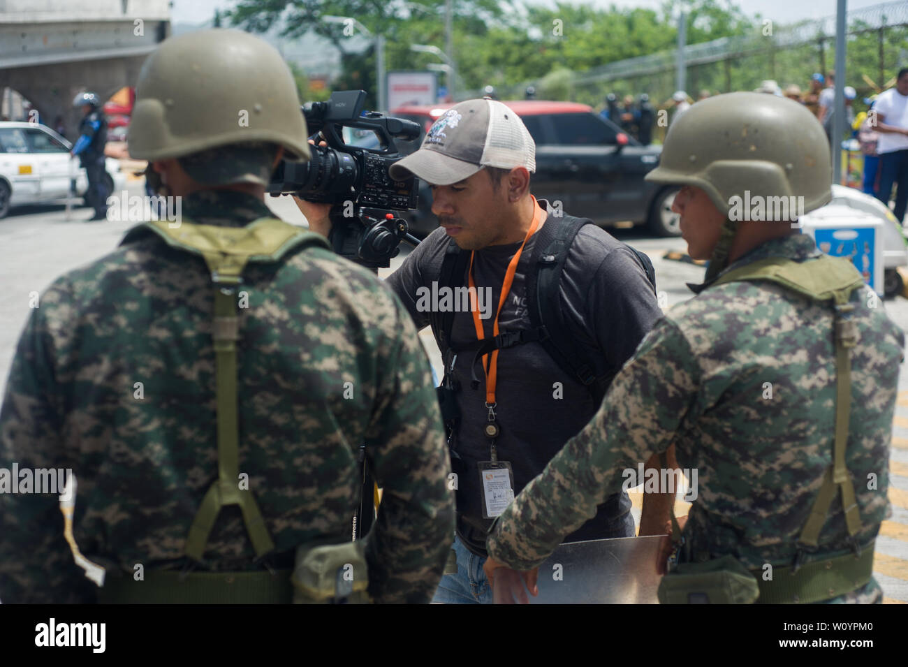 Toncontin airport hi-res stock photography and images - Alamy