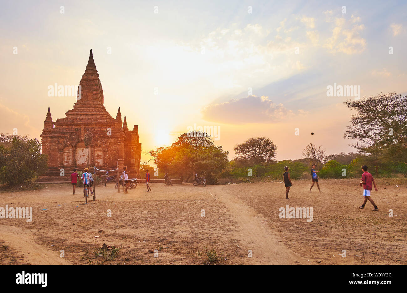 Chinlone hi-res stock photography and images - Alamy