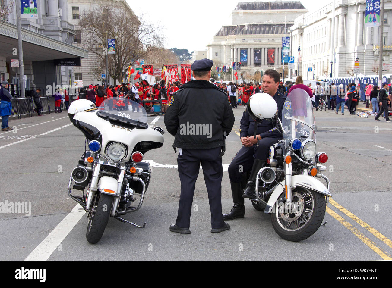 San Francisco, CA - January 19, 2019: San Francisco Police officers ...