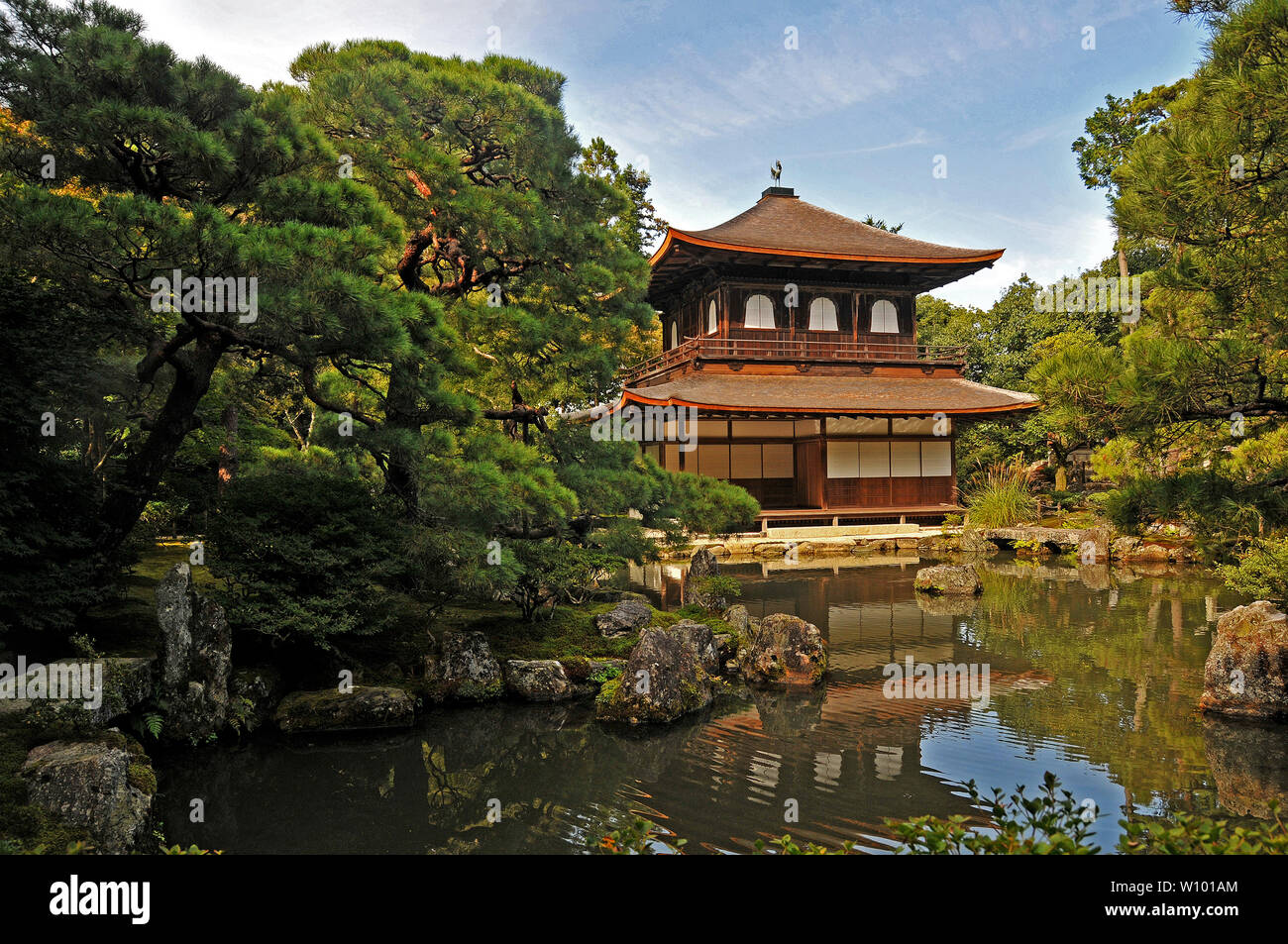 Silver temple hi-res stock photography and images - Alamy