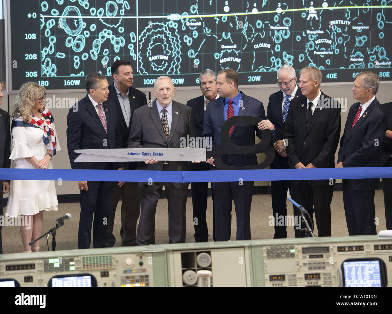 Mission control houston 1969 hi-res stock photography and images - Alamy