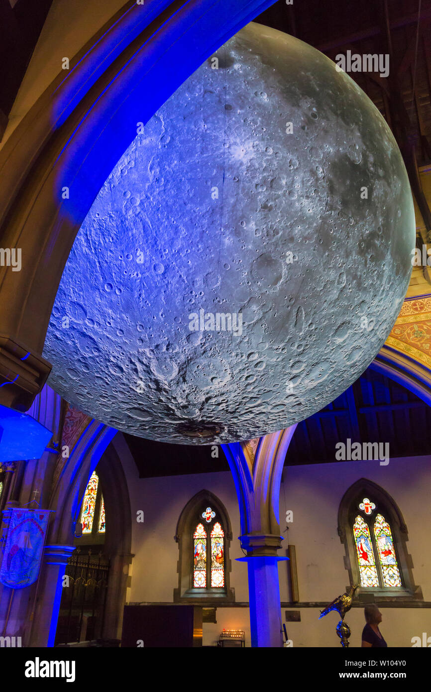 Dorset stain glass window hi-res stock photography and images - Alamy