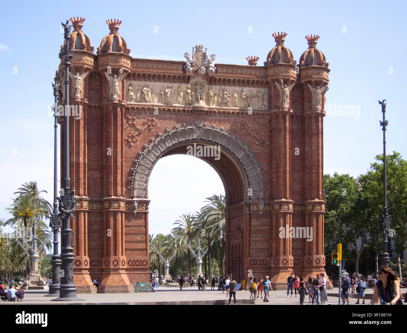 Barcelona's Arc de Triomf, built as the main gate for the 1888 ...