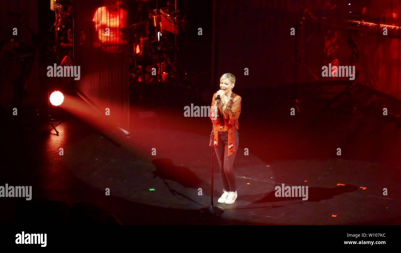 Dido still on my mind hi-res stock photography and images - Alamy