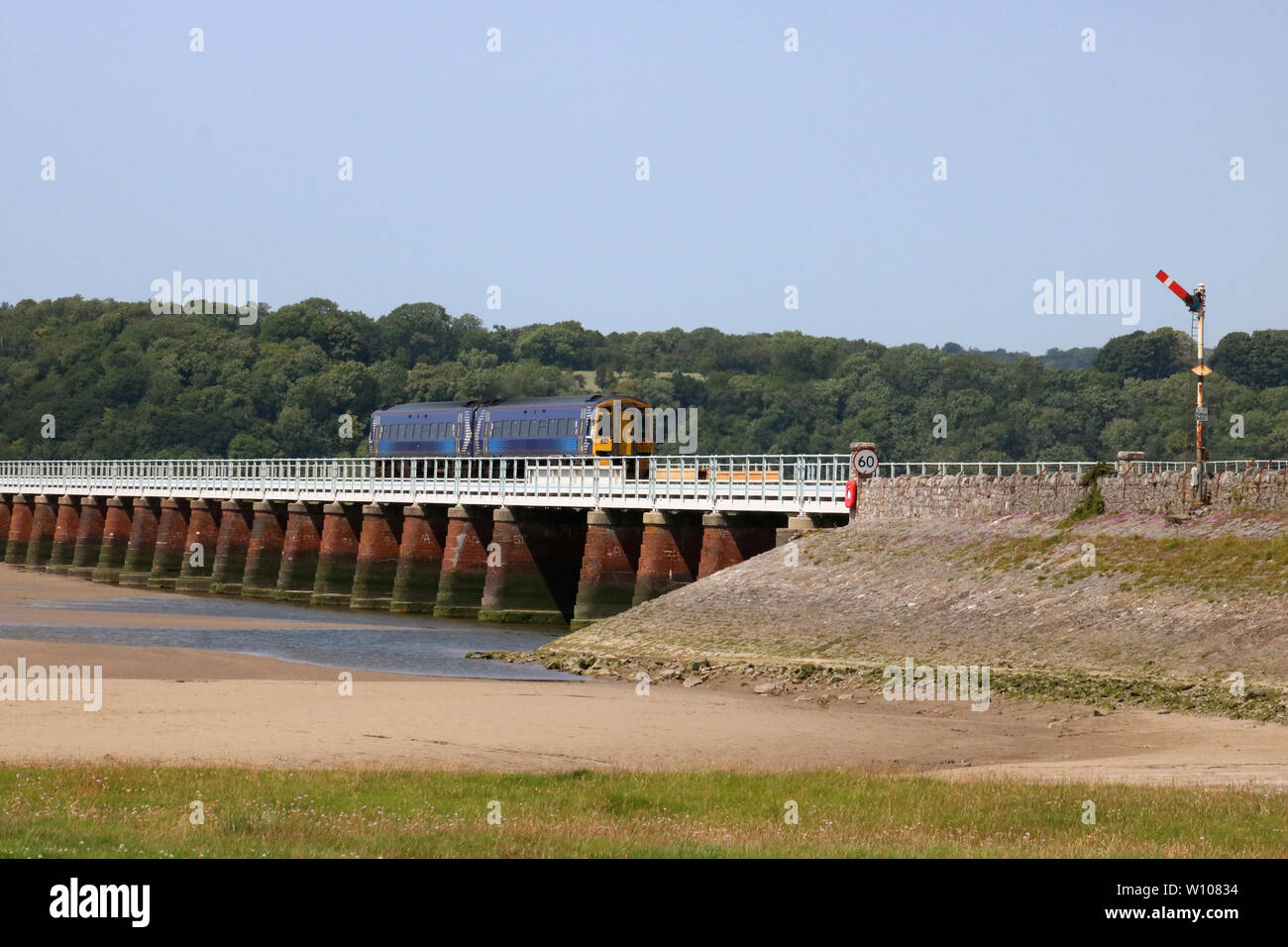 Scotrail livery hi-res stock photography and images - Alamy