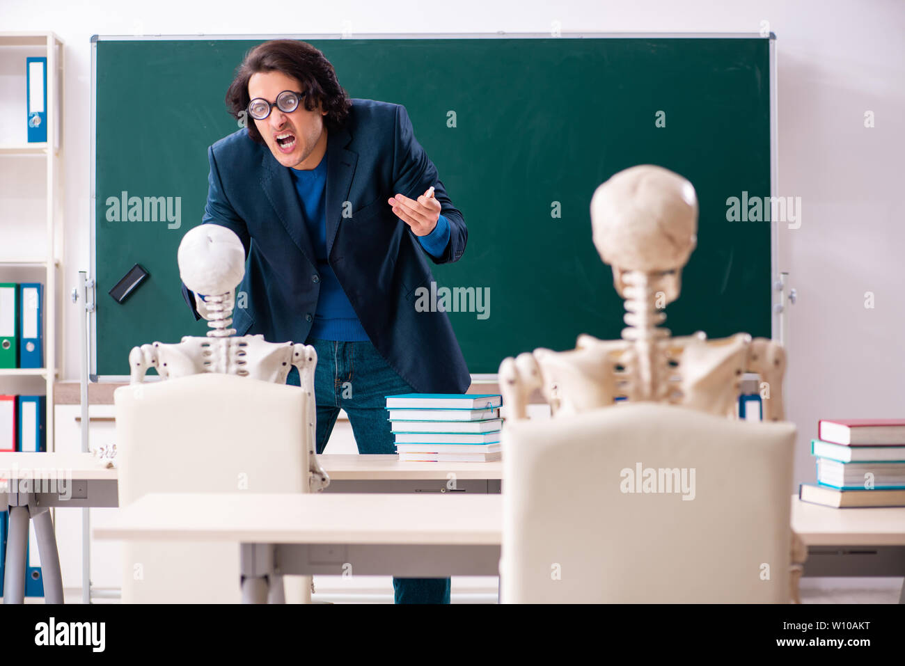 The yelling bones hi-res stock photography and images - Alamy