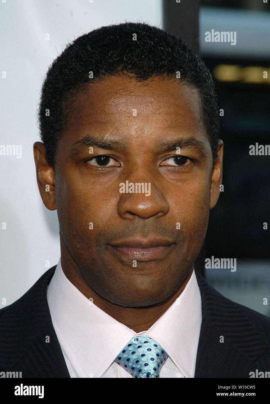 Denzel Washington at the Los Angeles Premiere of "The Manchurian ...