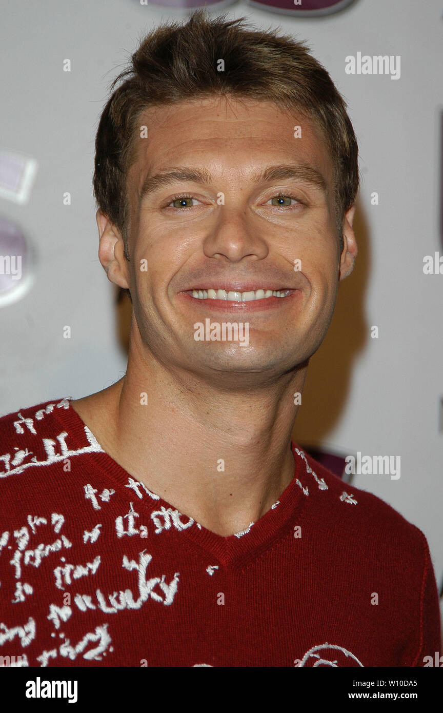 Ryan Seacrest's Instagram, Twitter & Facebook on IDCrawl