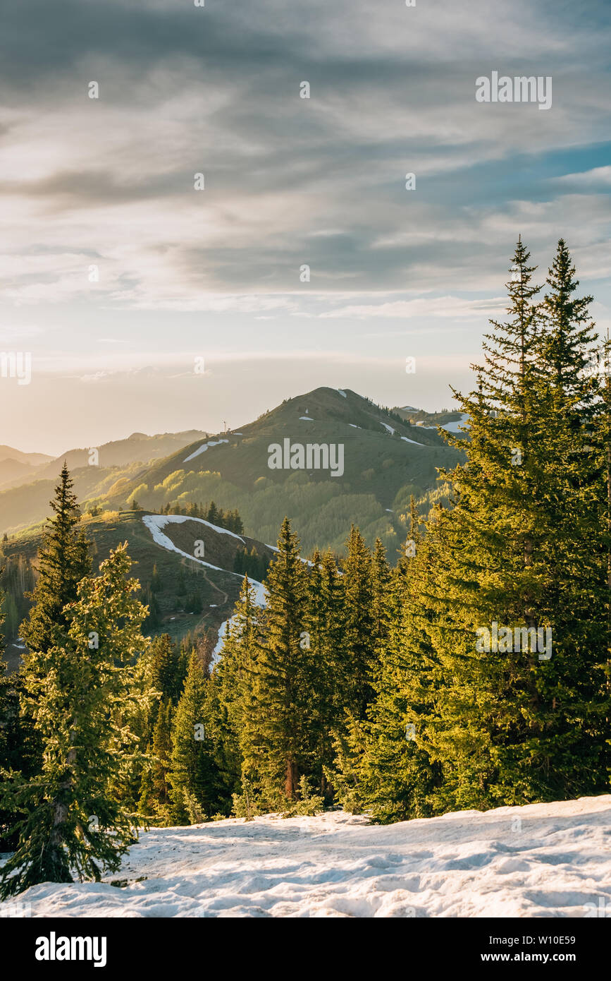 Wasatch mountains sunset utah hi-res stock photography and images - Alamy