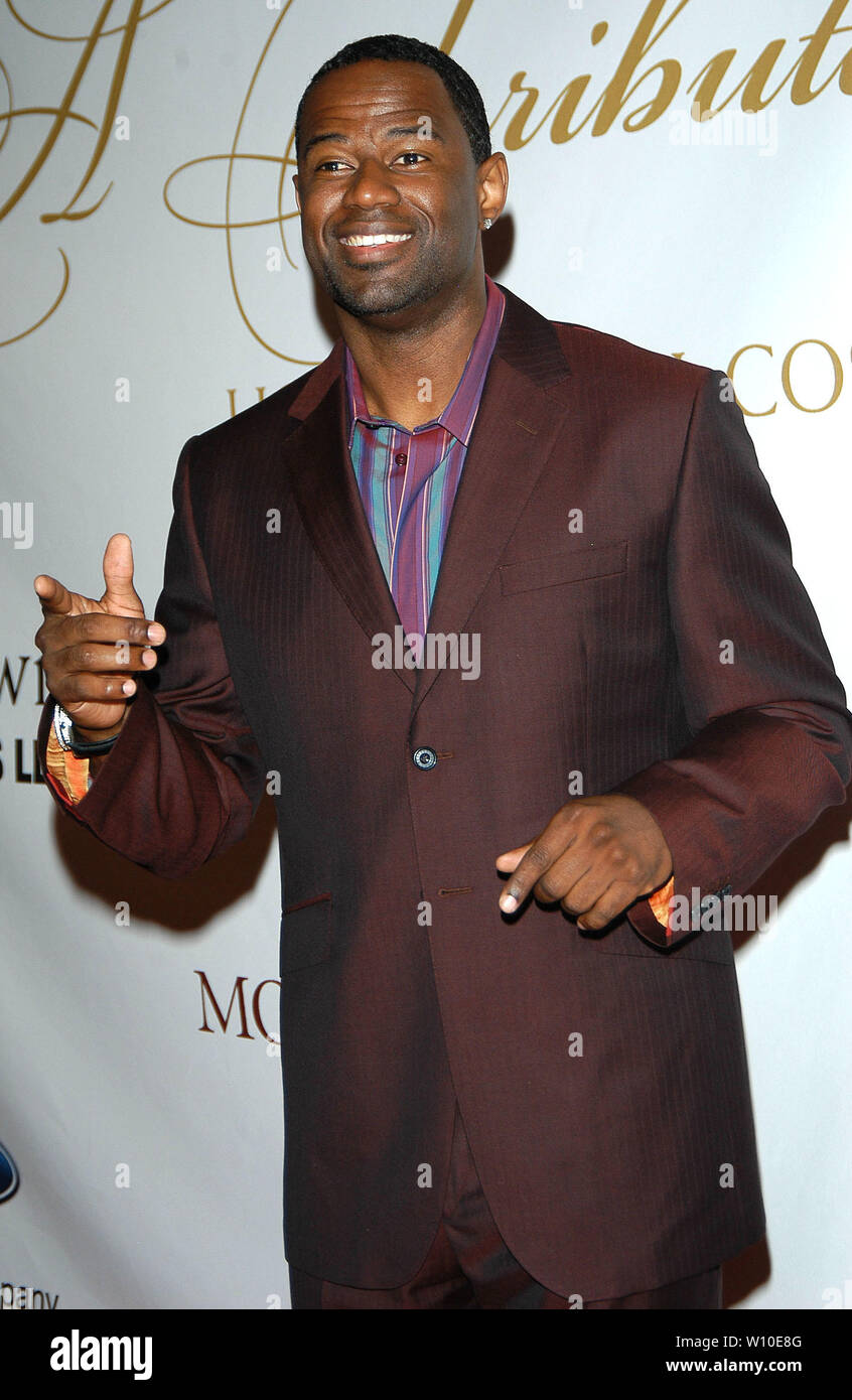 Brian McKnight at the Morehouse College Gala Tribute to Fund the Ray ...