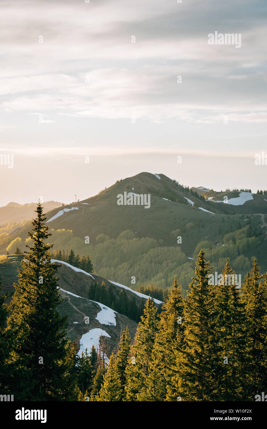 Wasatch mountains sunset utah hi-res stock photography and images - Alamy