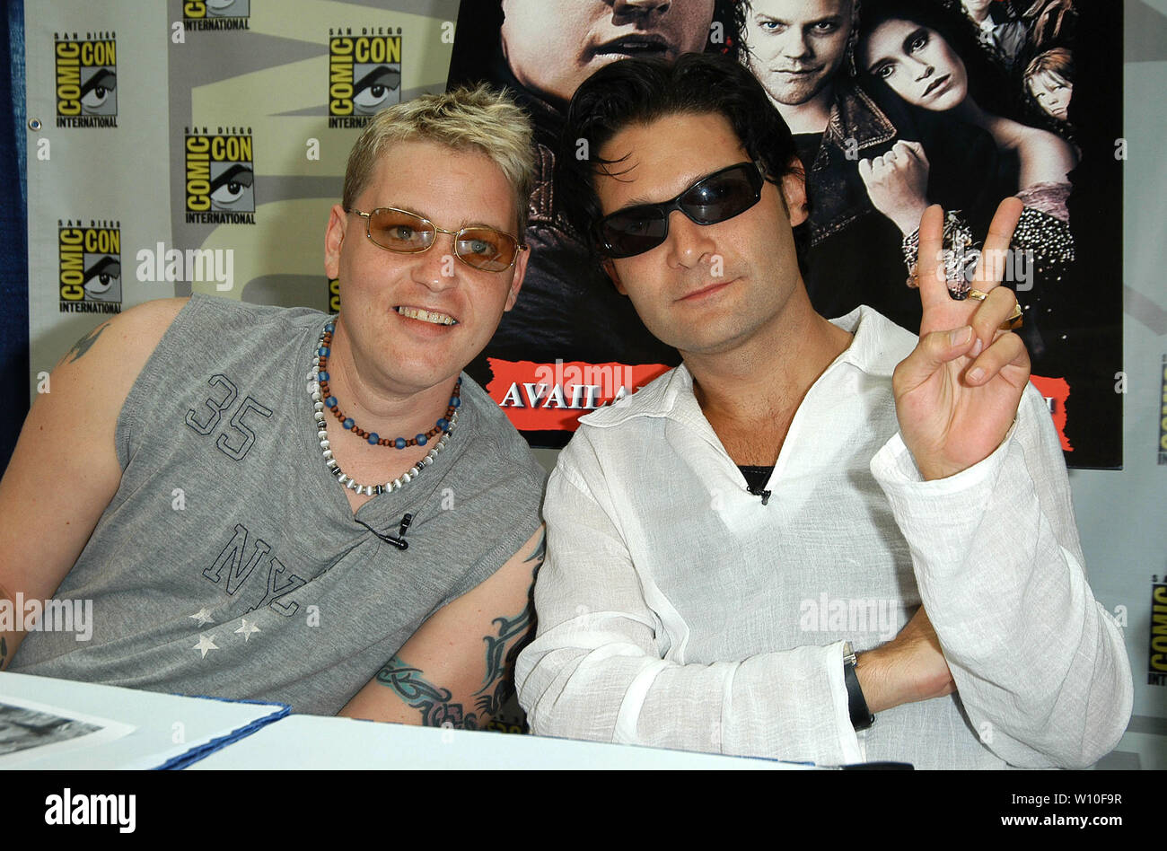 Corey feldman and corey haim hi-res stock photography and images - Alamy