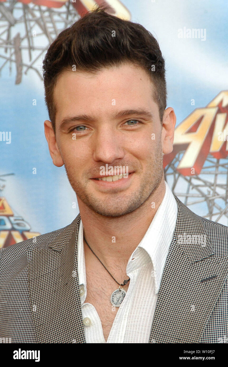 JC Chasez at the 2005 MTV Movie Awards - Arrivals held at the Shrine ...