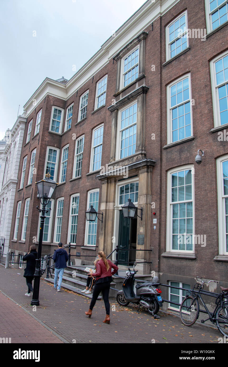 Raad van state hi-res stock photography and images - Alamy