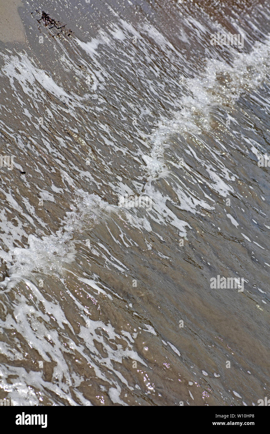 50 high waves hi-res stock photography and images - Alamy