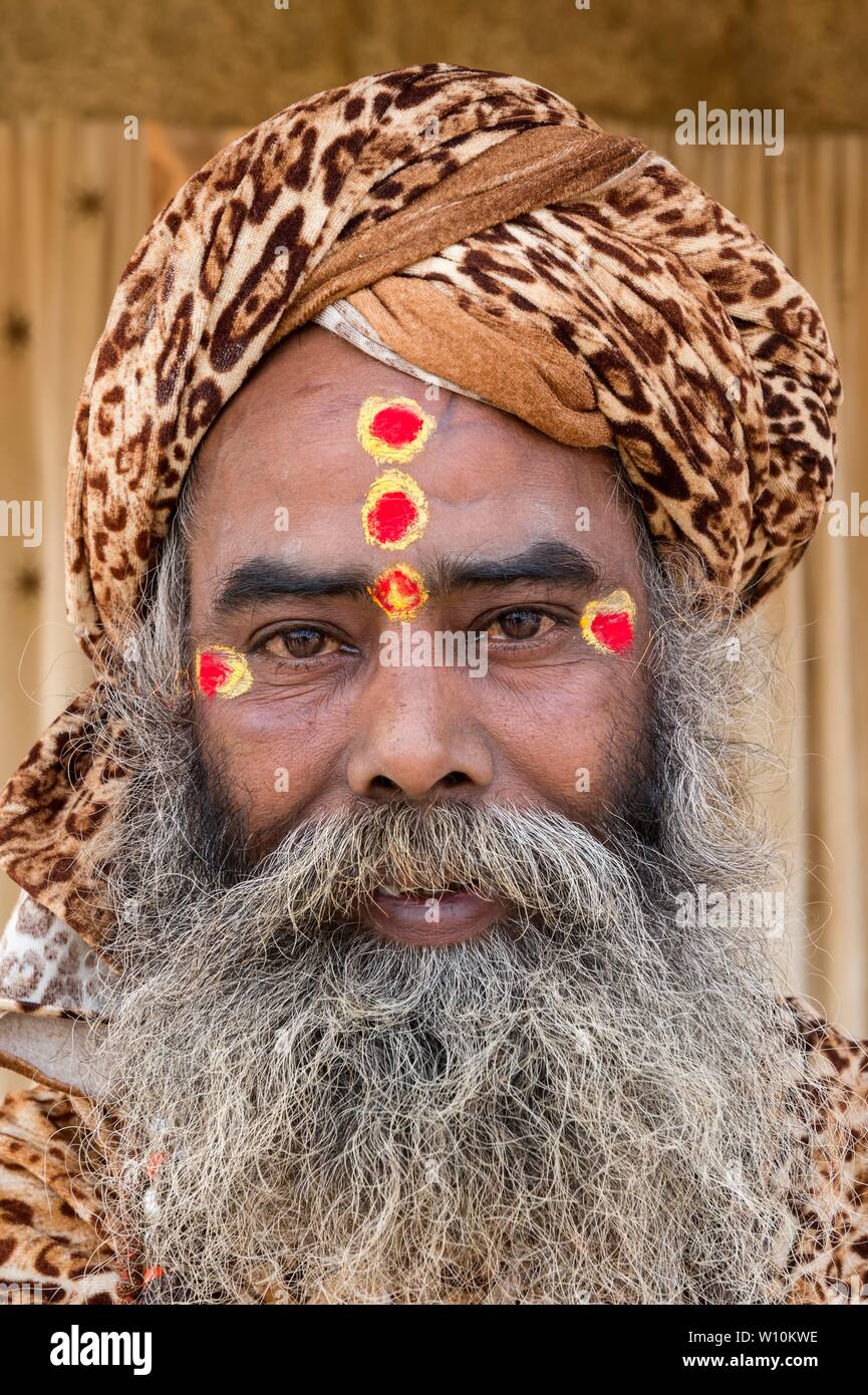 Indian man with facial marks and turban, portrait, Allahabad Kumbh Mela ...