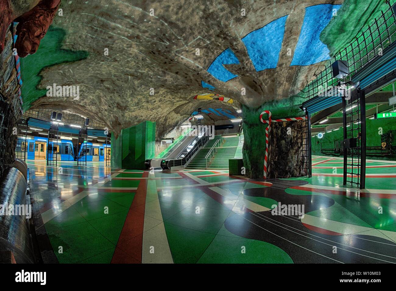 Underground station Kungstradgarden, Tunnelbana, Stockholm, Sweden ...