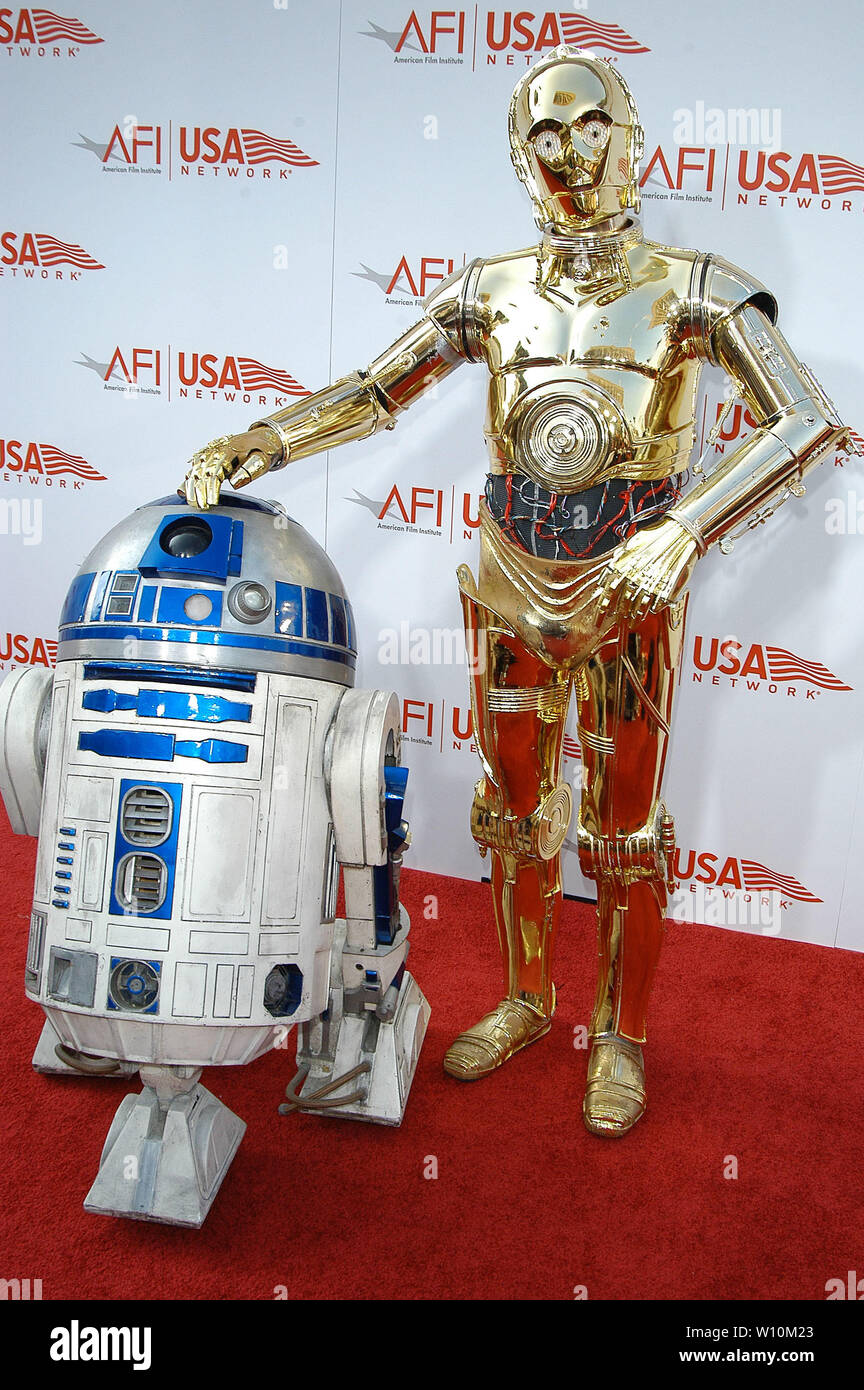 R2d2 hi-res stock photography and images - Alamy