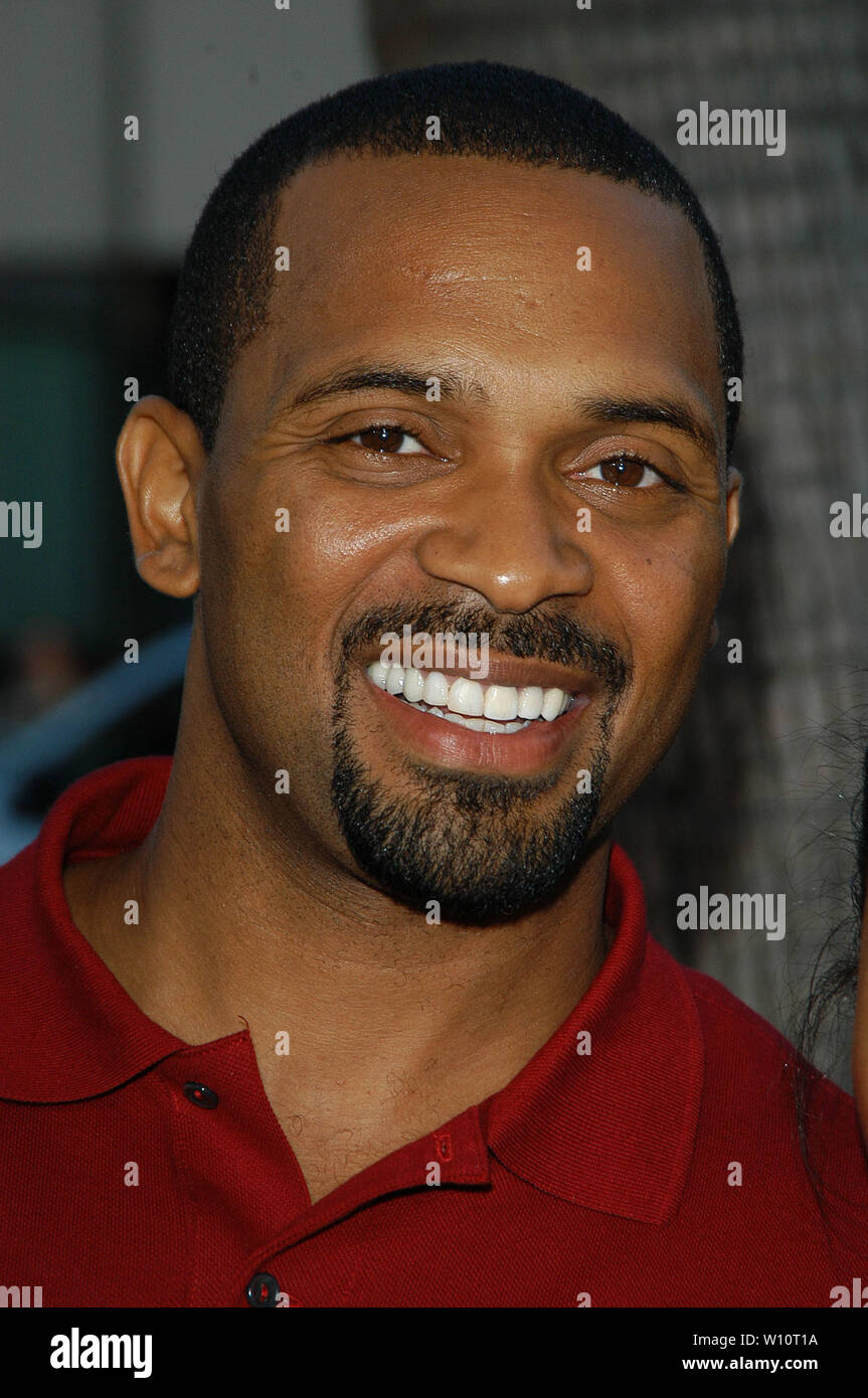 Mike Epps at the Los Angeles Premiere of "The Manchurian Candidate ...