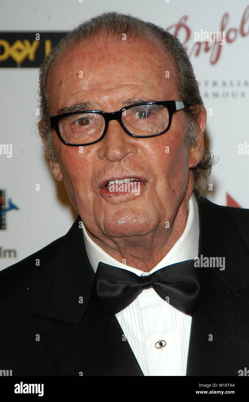 James Garner at the 2nd Annual G' Day LA Penfolds Gala Dinner held at ...