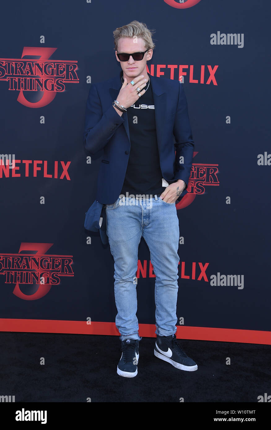 Lisa simpson school hi-res stock photography and images - Alamy