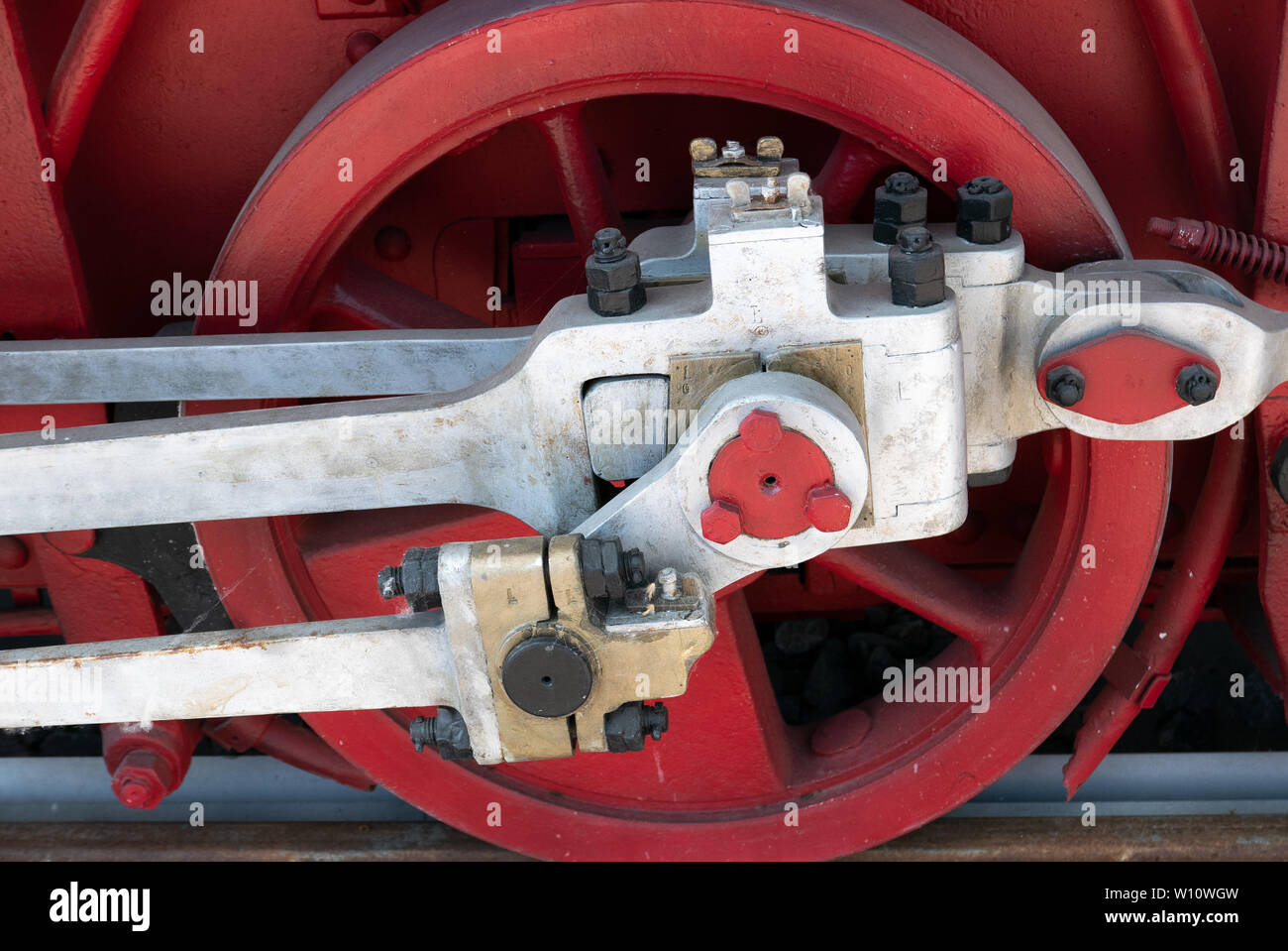 Car undercarriage hi-res stock photography and images - Alamy