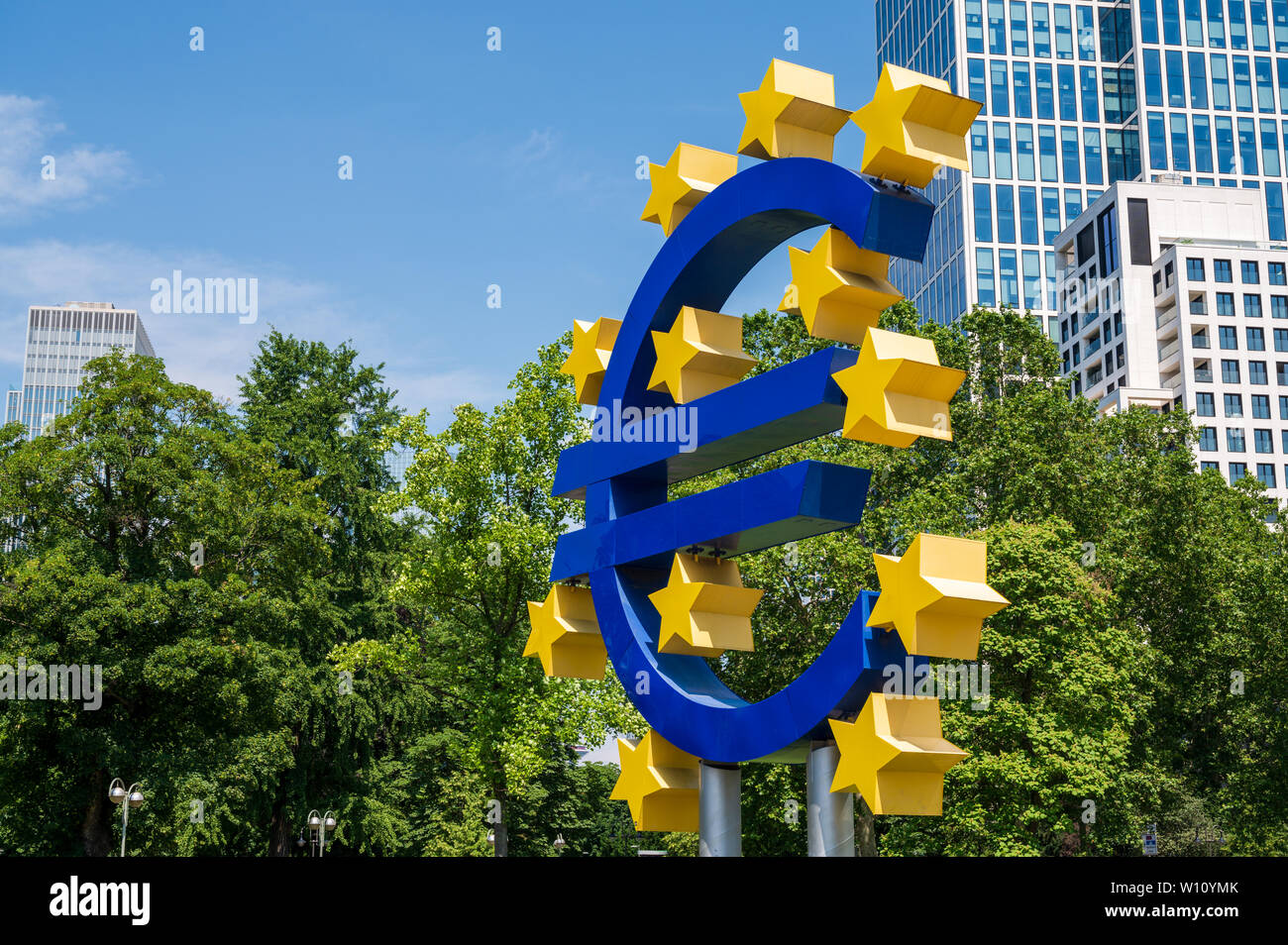 Large euro symbol hi-res stock photography and images - Alamy