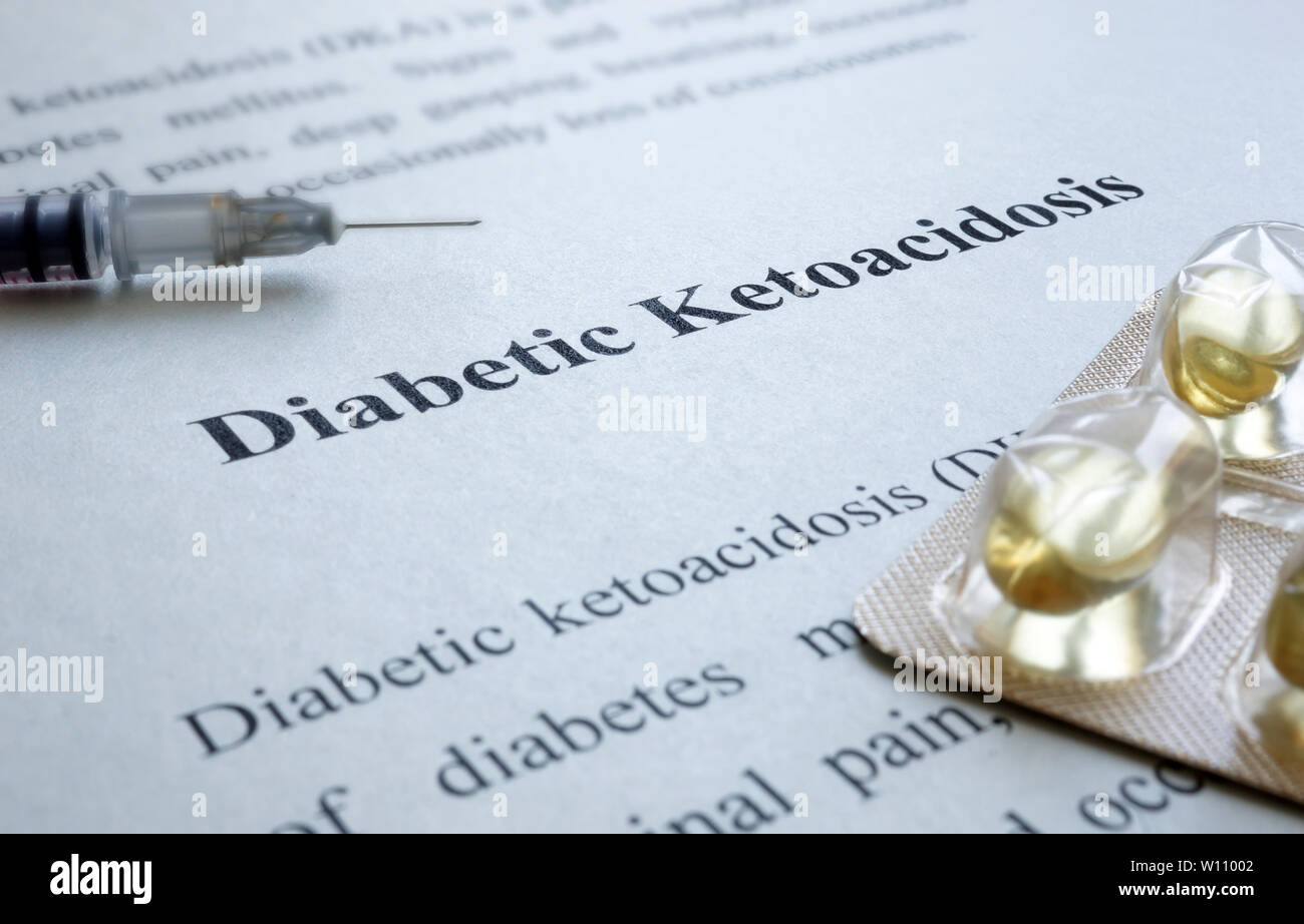 Diagnosis Diabetic Ketoacidosis dka and syringe Stock Photo - Alamy