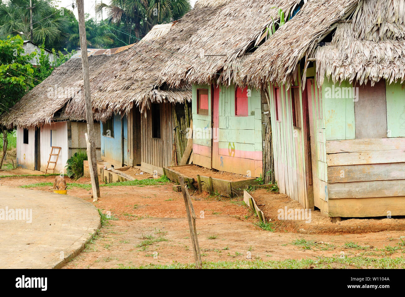 Amazon tribes hi-res stock photography and images - Alamy