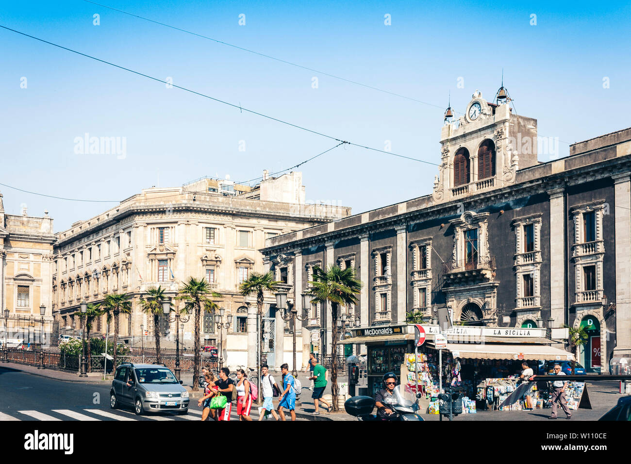 Catania, Sicily, Italy – august 14, 2018: traditional architecture ...