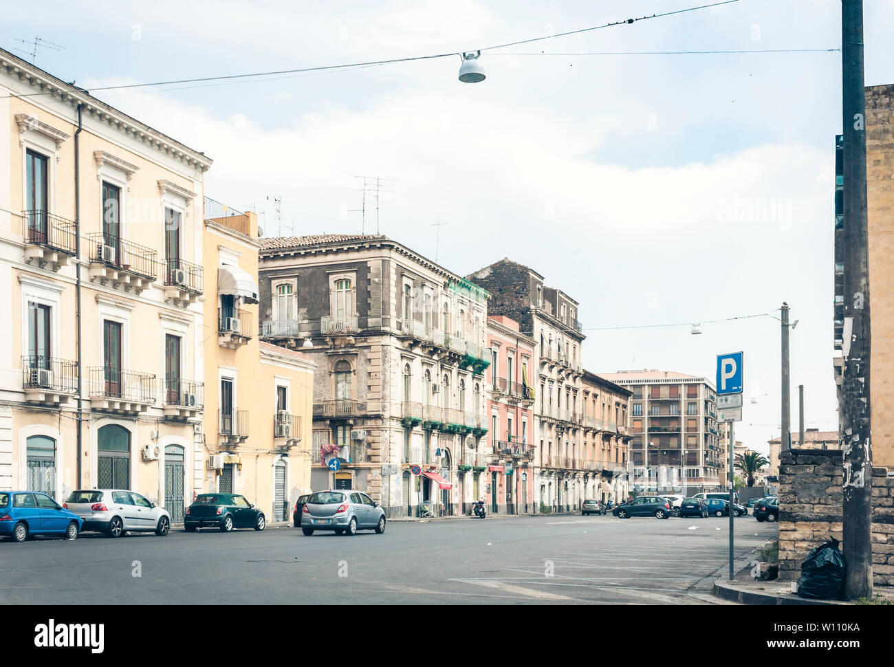 Traditional architecture of Sicily in Italy, historical street of ...