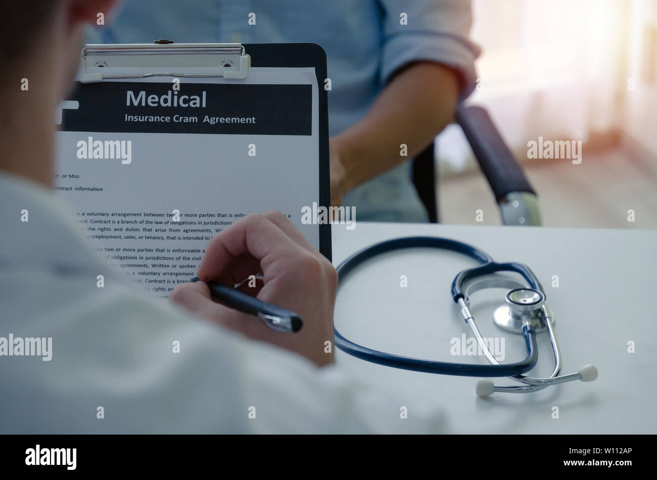 Doctor back view hospital hi-res stock photography and images - Alamy