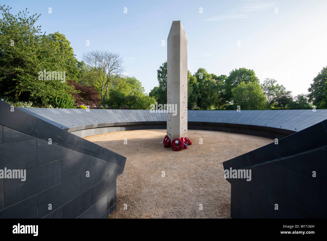 War Memorial to Nottinghamshire's fallen, Victoria Embankment in ...
