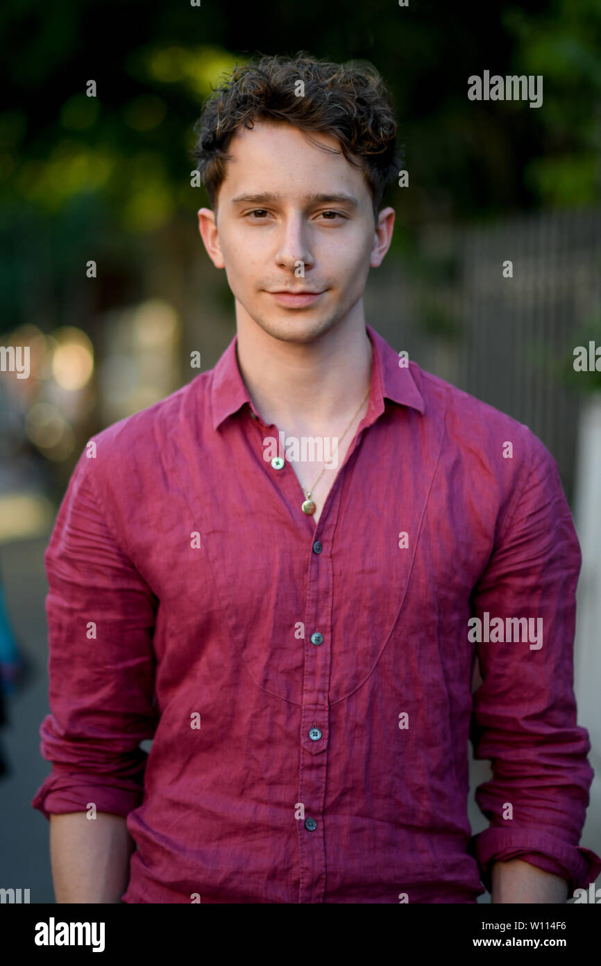 Munich, Germany. 28th June, 2019. Jonathan Berlin, actor, comes to the ...