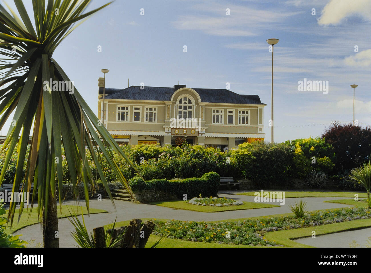 Waterloo seafront gardens hi-res stock photography and images - Alamy