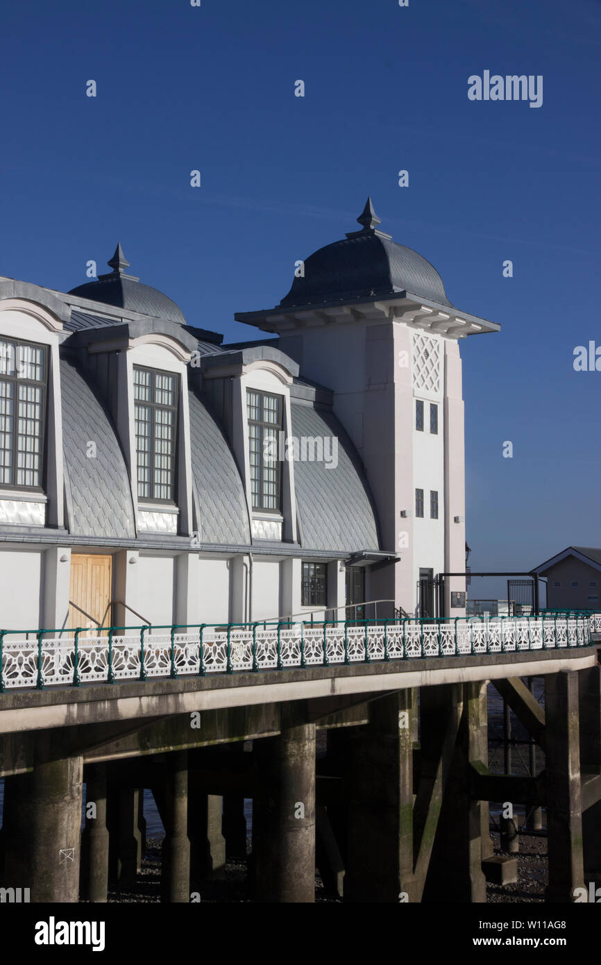 Penarth victorian era pier hi-res stock photography and images - Alamy
