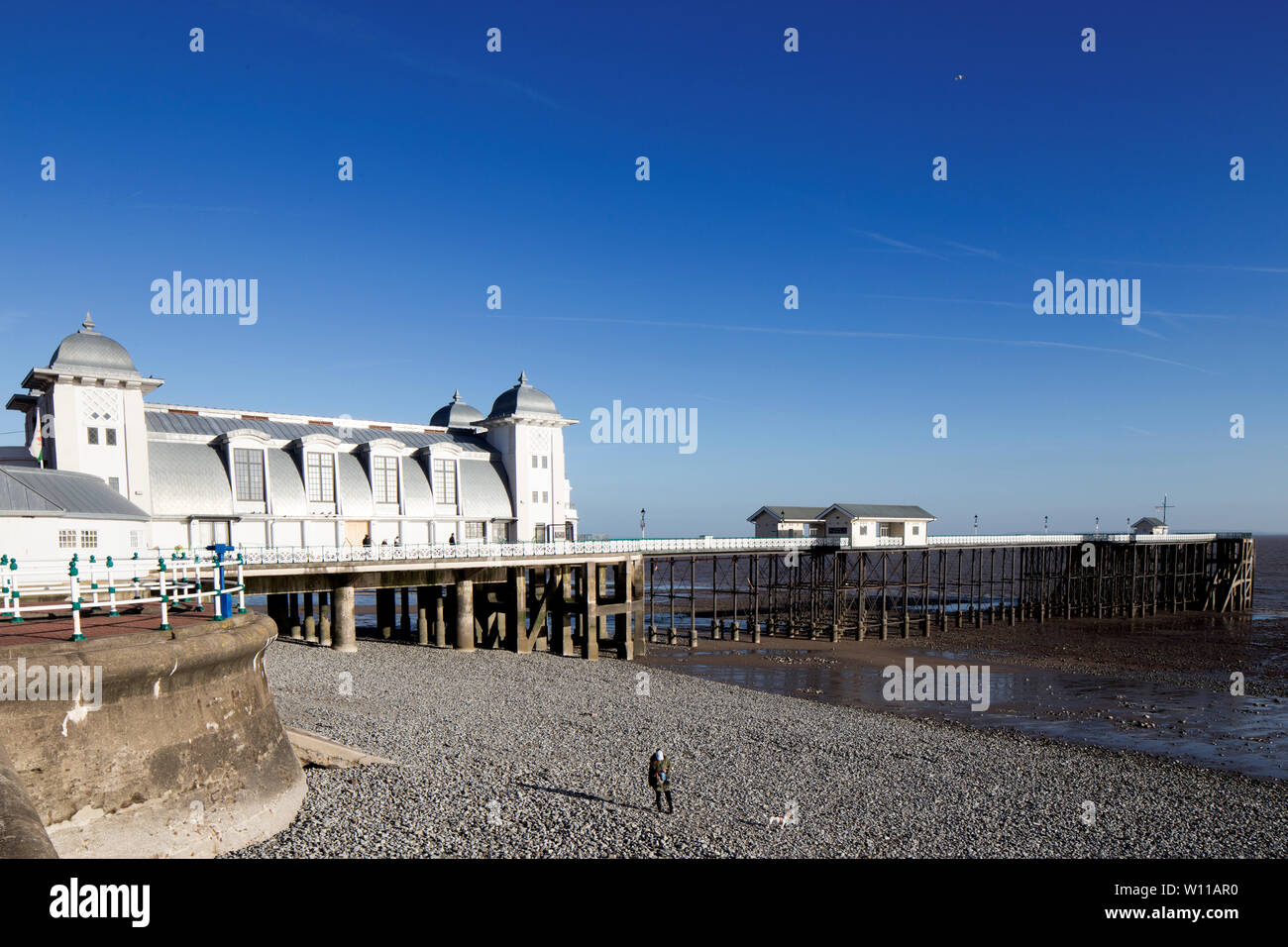 Penarth pier hi-res stock photography and images - Alamy