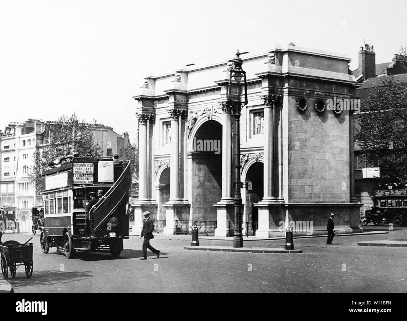 London 1900s bus Black and White Stock Photos & Images - Alamy
