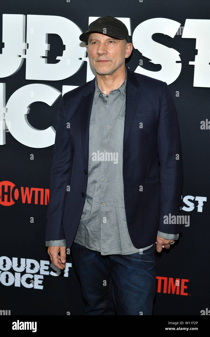 Simon McBurney attends "The Loudest Voice" New York Premiere at Paris ...