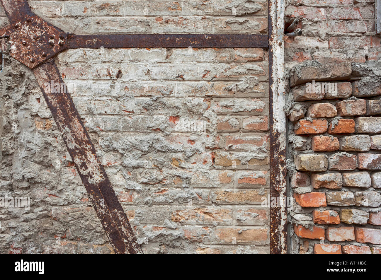 Supported beam bridge hi-res stock photography and images - Alamy