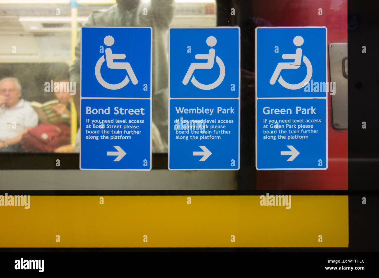 Wheelchair disabled access signage on the Jubilee Line at London's ...