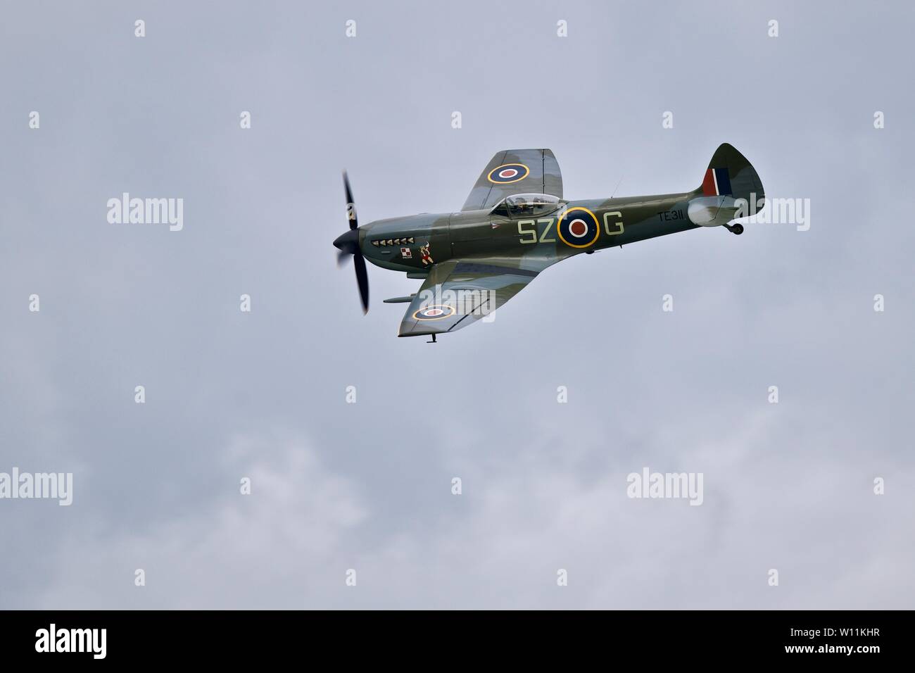 Supermarine Spitfire TE311 with its new colour scheme, of Polish Group ...