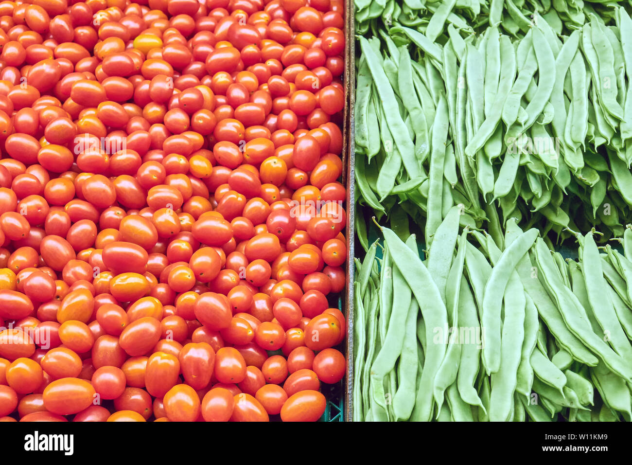 Small beans hi-res stock photography and images - Alamy