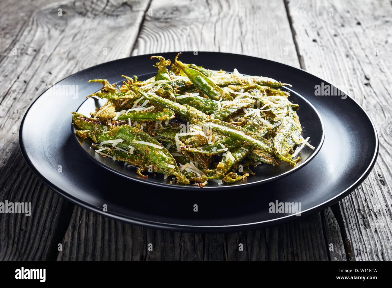 Crunchy roasted parmesan cornmeal hi-res stock photography and images ...