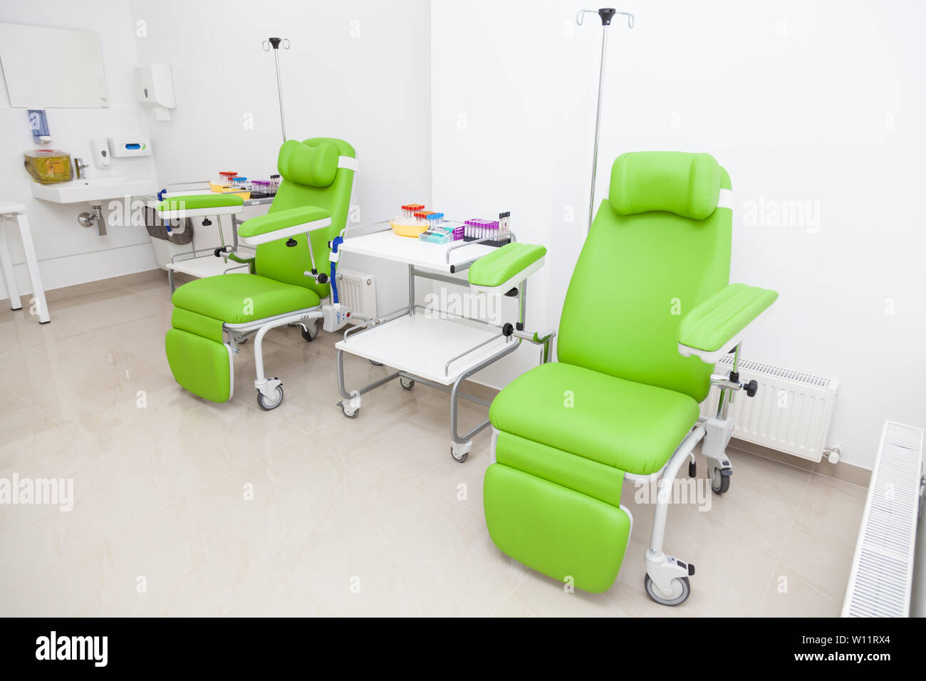 Lab room hi-res stock photography and images - Alamy