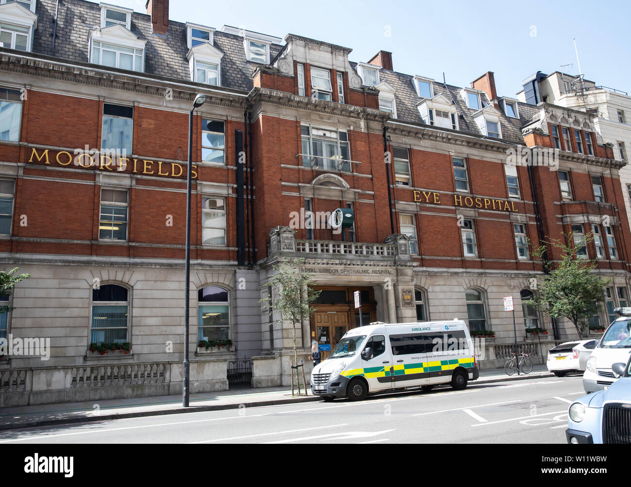 Moorfields eye hospital hi-res stock photography and images - Alamy