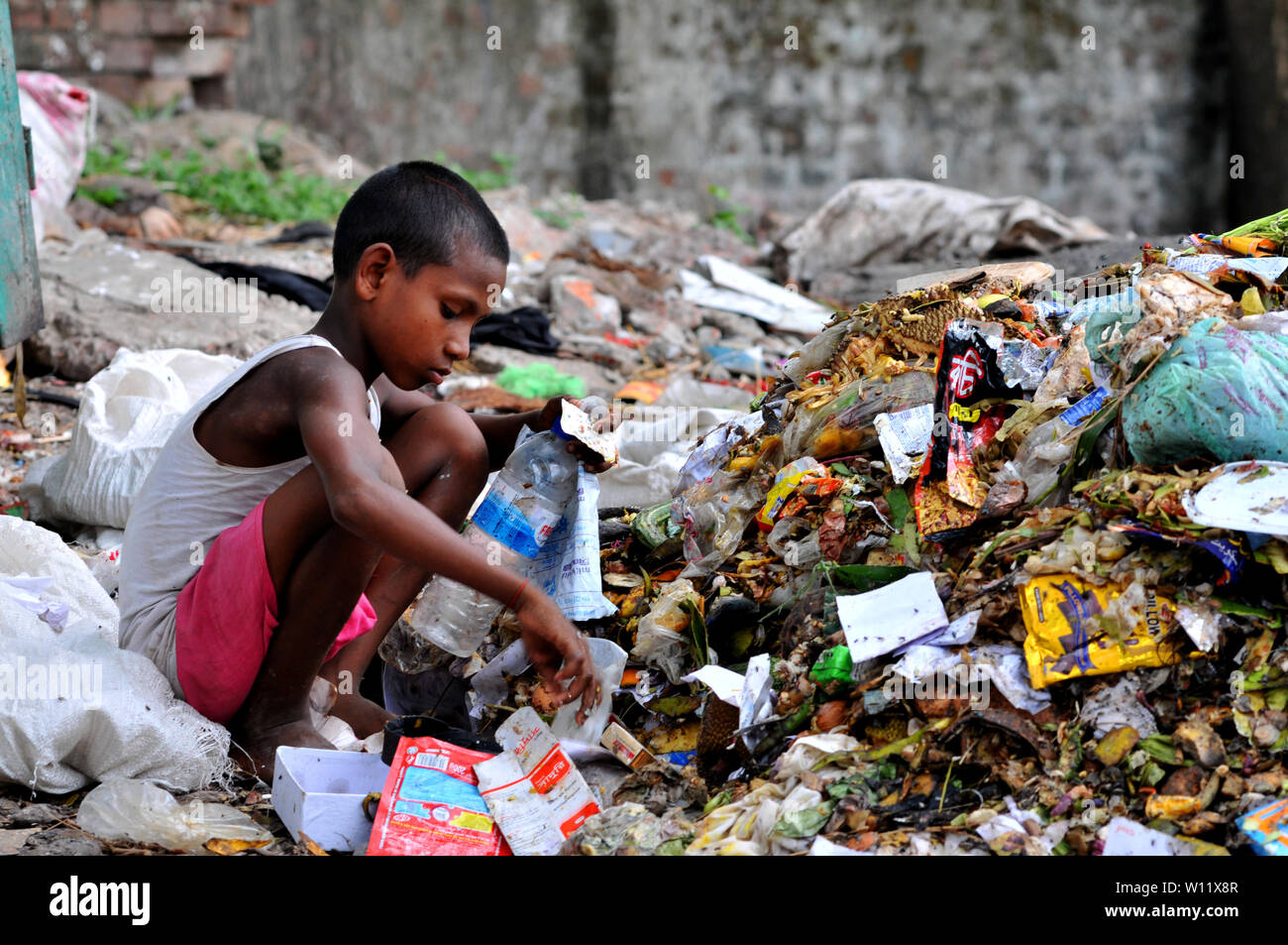 Wastage dump yard hi-res stock photography and images - Alamy