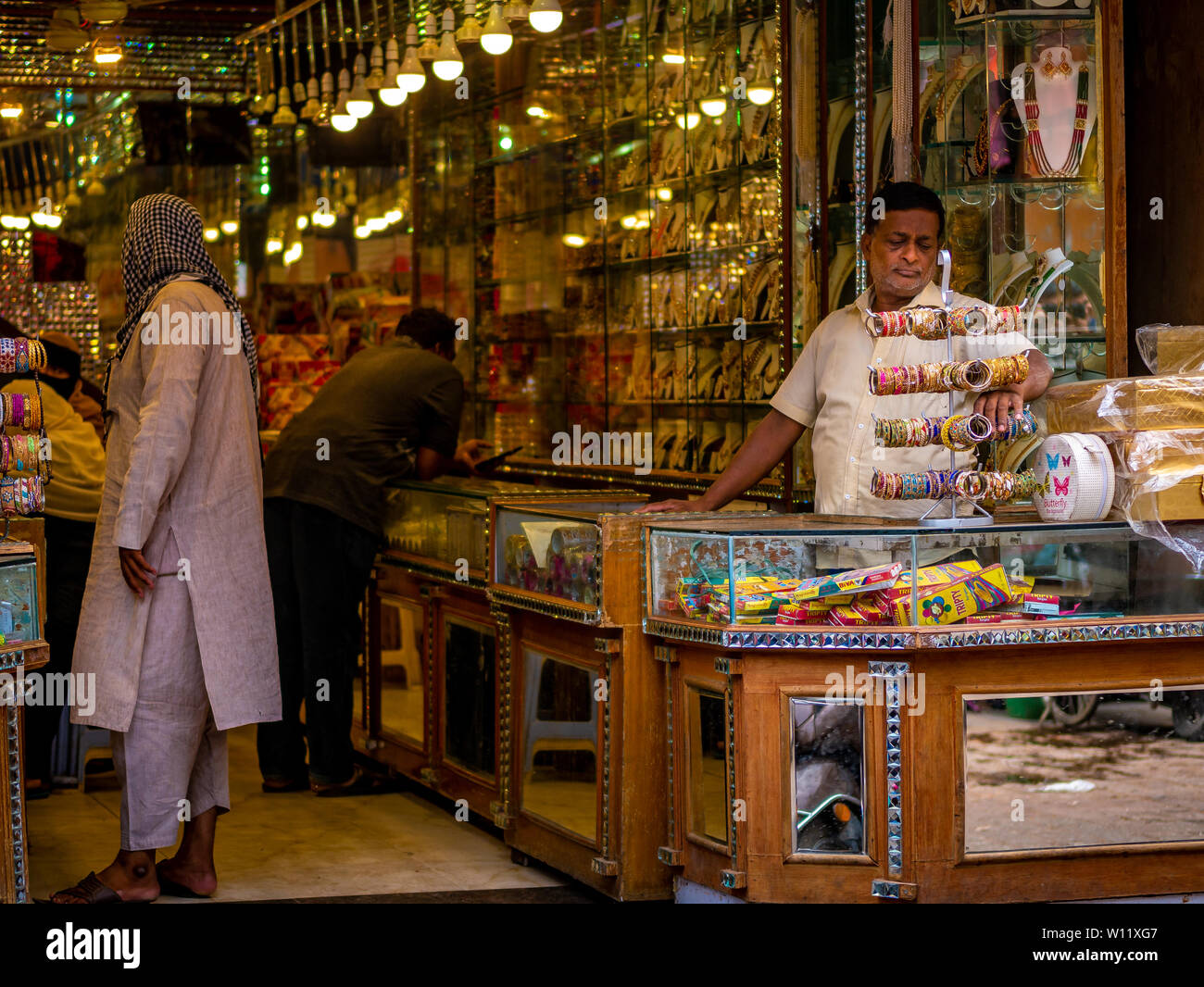 Hyderabad, India - June 17, 2019 : Shopkeeper selling bangles, Laad ...